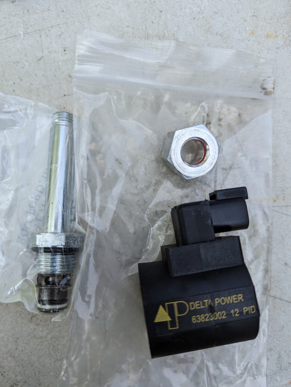 Maxon Liftgate Valve & Coil PB-S2C-00 Poppet 63823002 Immersion Proof ...