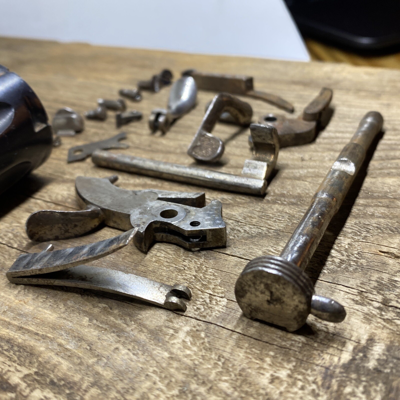 Antique Acier Fondu Revolver European Pistol Parts, Cylinder Hammer ...