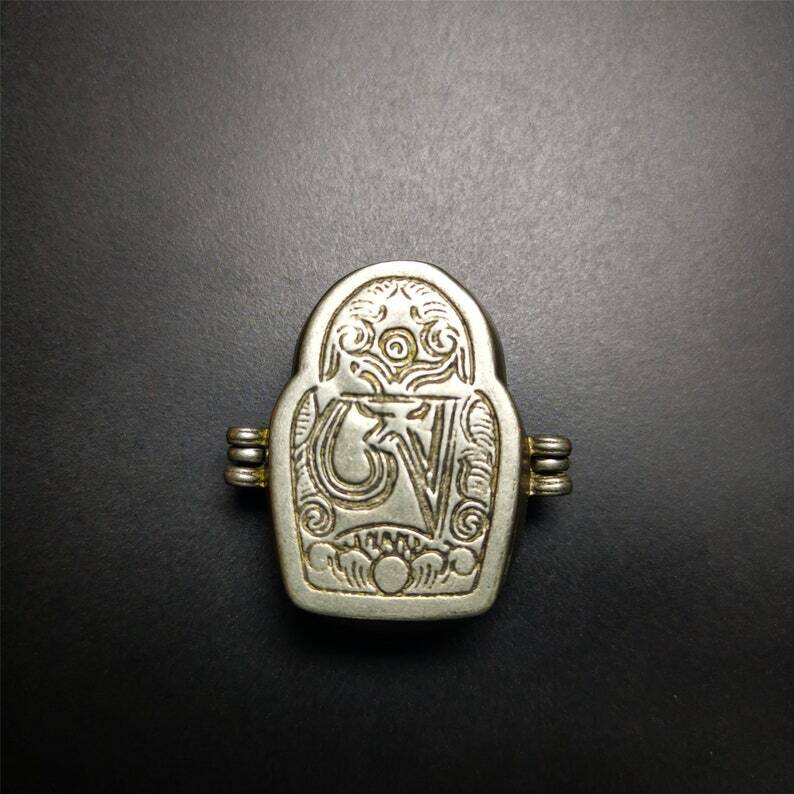 Gau Ghau Shrine,Shri Devi,Drashi Lhamo,Zashi Lhamo,Buddhist Altar ...