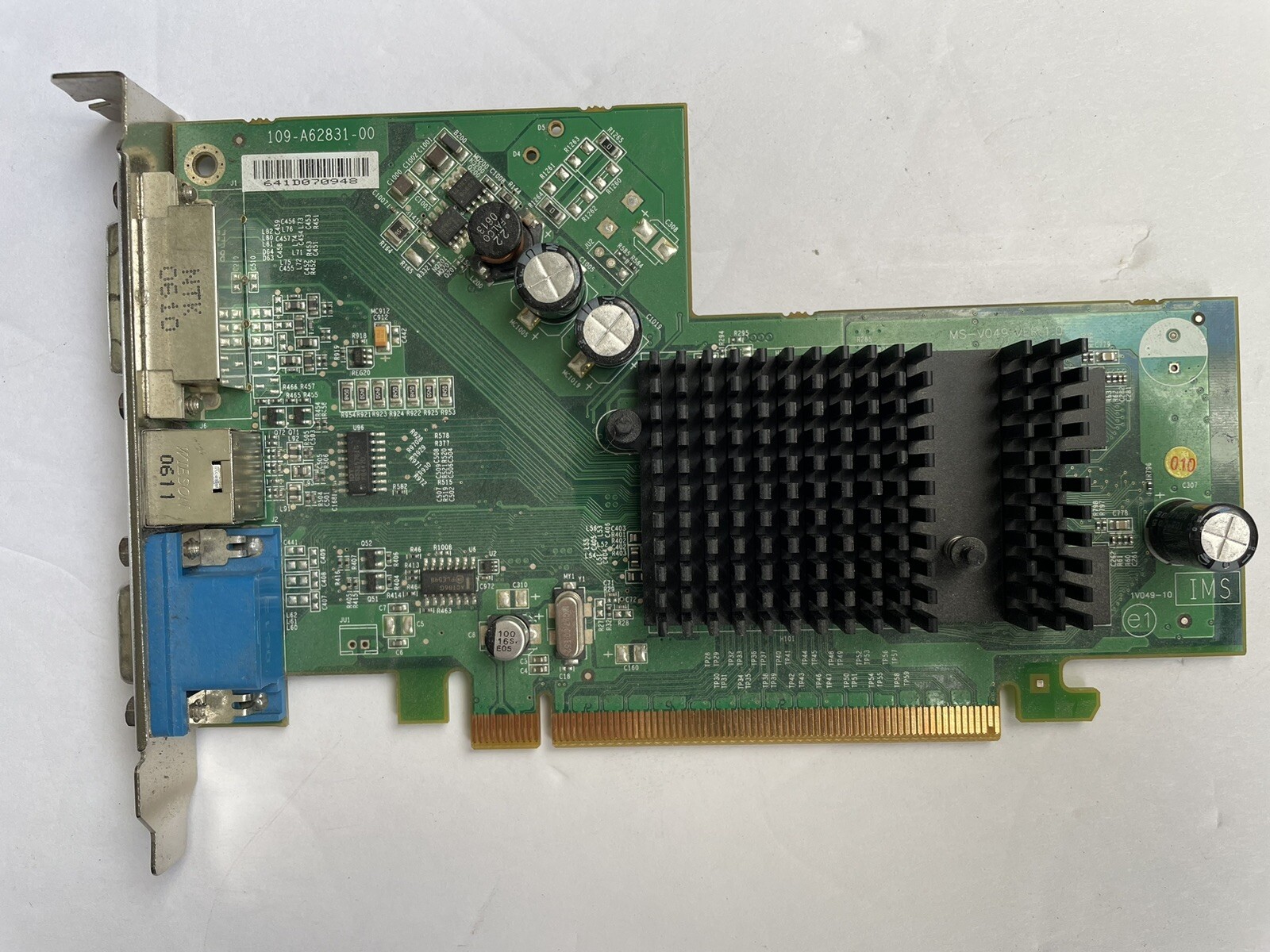 Dell ATI Radeon X300 E-G012-05-1489(B) 128MB VGA/DVI/S-Video | eBay