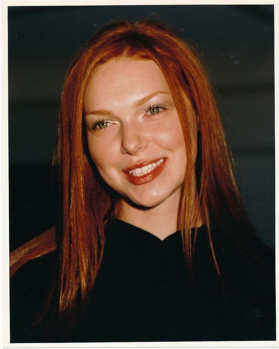 Laura Prepon Natural Hair Color