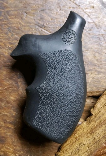 Hogue Monogrip Smith & Wesson J Frame Rubber Bantam Grip, Black. Good ...
