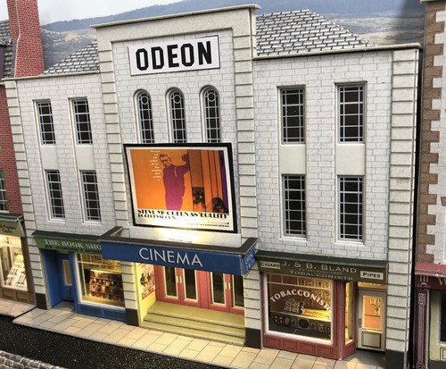 Metcalfe PO206 00 Gauge Low Relief Cinema & Shops for sale online | eBay UK