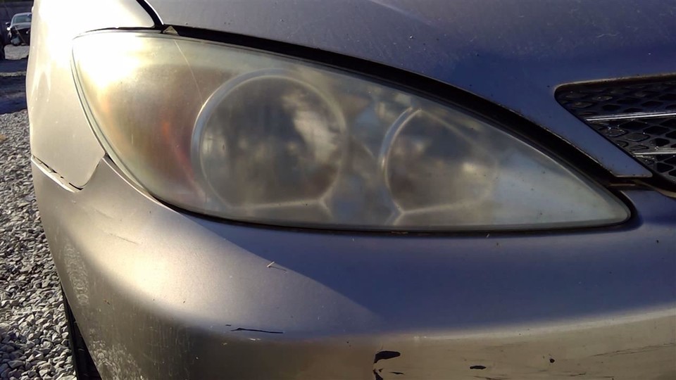 Used Automatic Transmission Shift Lever Assembly fits: 2003 Toyota ...