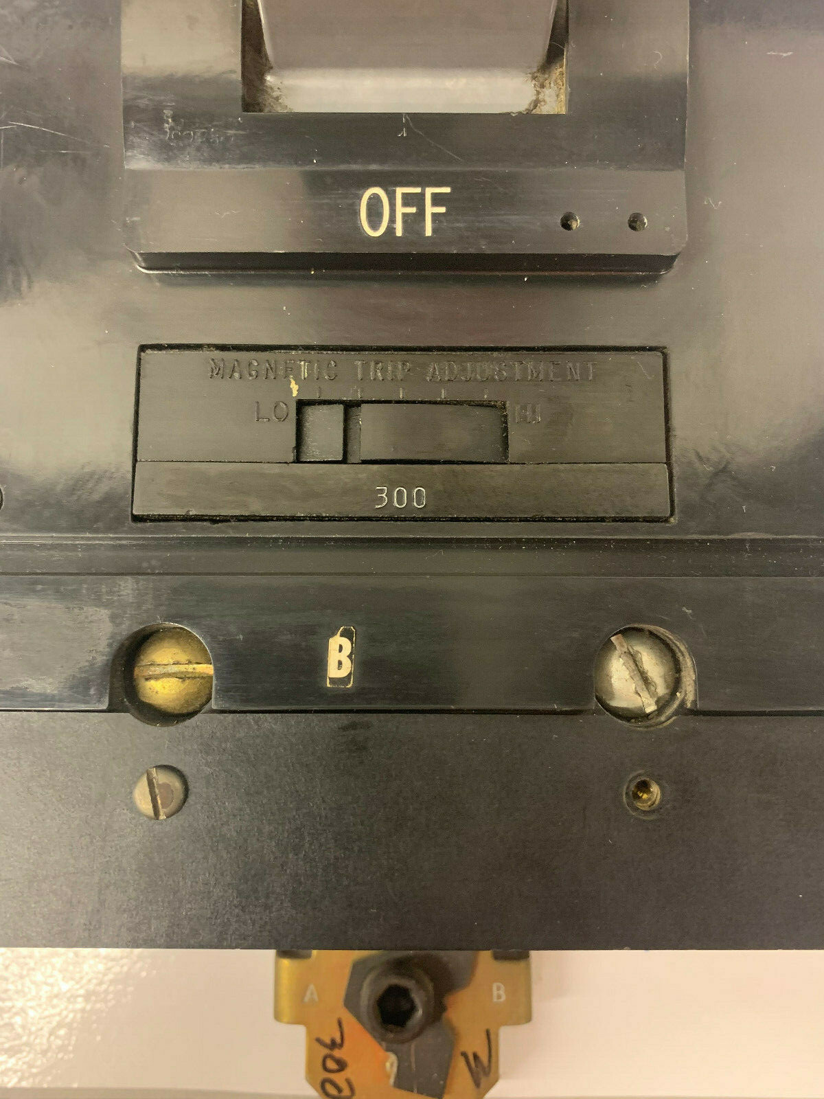 Square D MH MH36300 3 Pole 600v 300 Amp Ma36300 Circuit Breaker Black ...