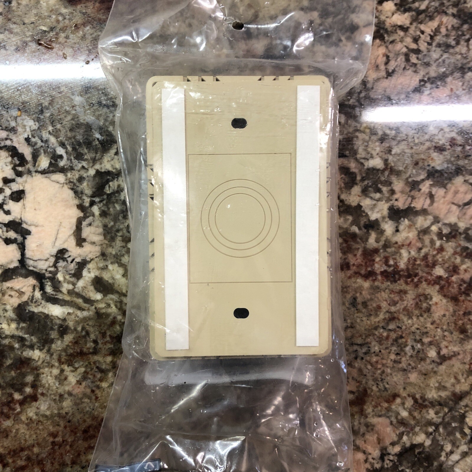 HellermannTyton TSRI-JB1 Single Gang J-Box, 1-1/4" Deep, PVC, Ivory | eBay