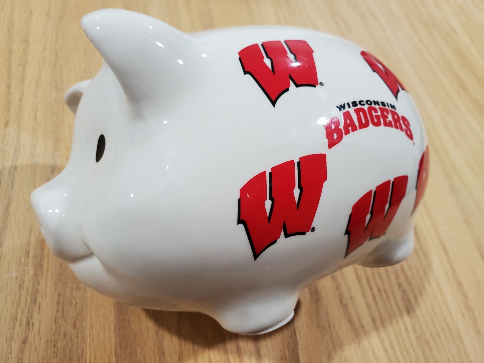 Wisconsin Badgers Ceramic Piggy Pig Coin Bank | eBay