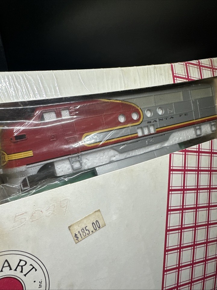 Stewart HO Scale ATSF Santa Fe EMD FT AB Diesel Locomotive Set NOS DCC ...