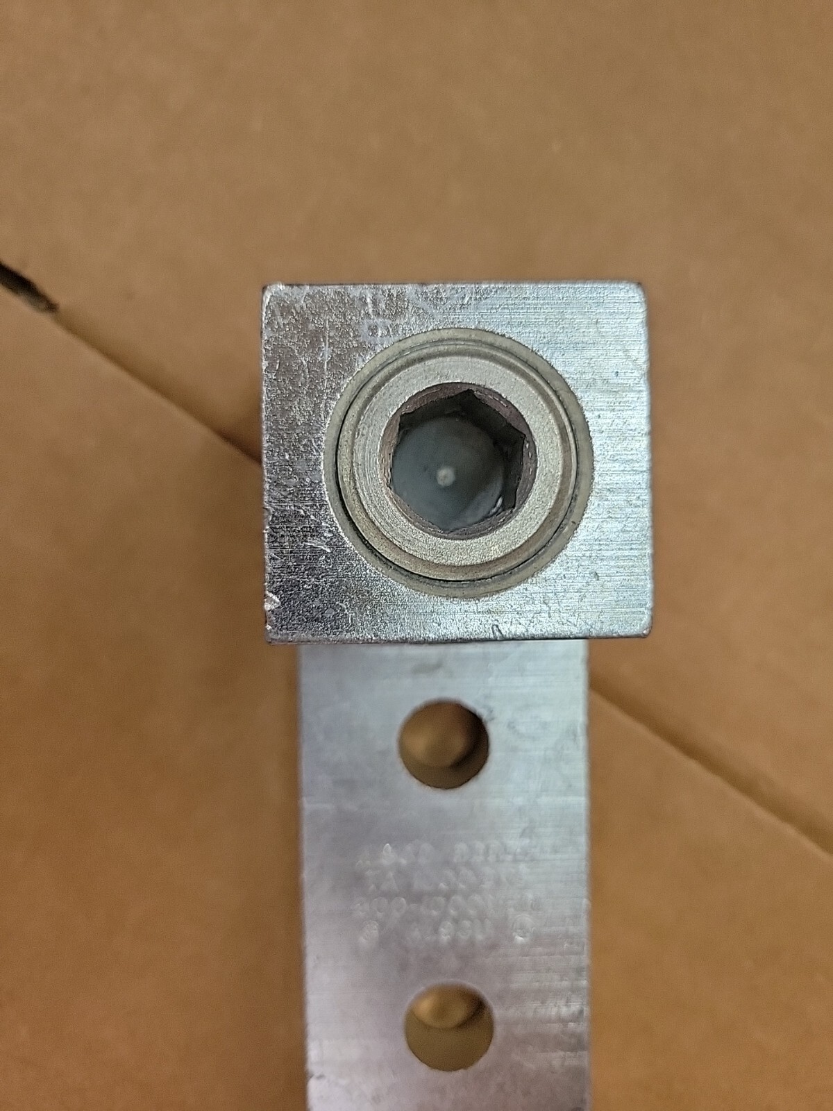 ILSCO D2056 TA 10002ns Aluminum Electric Connector Lug 500-1000 MCM for ...