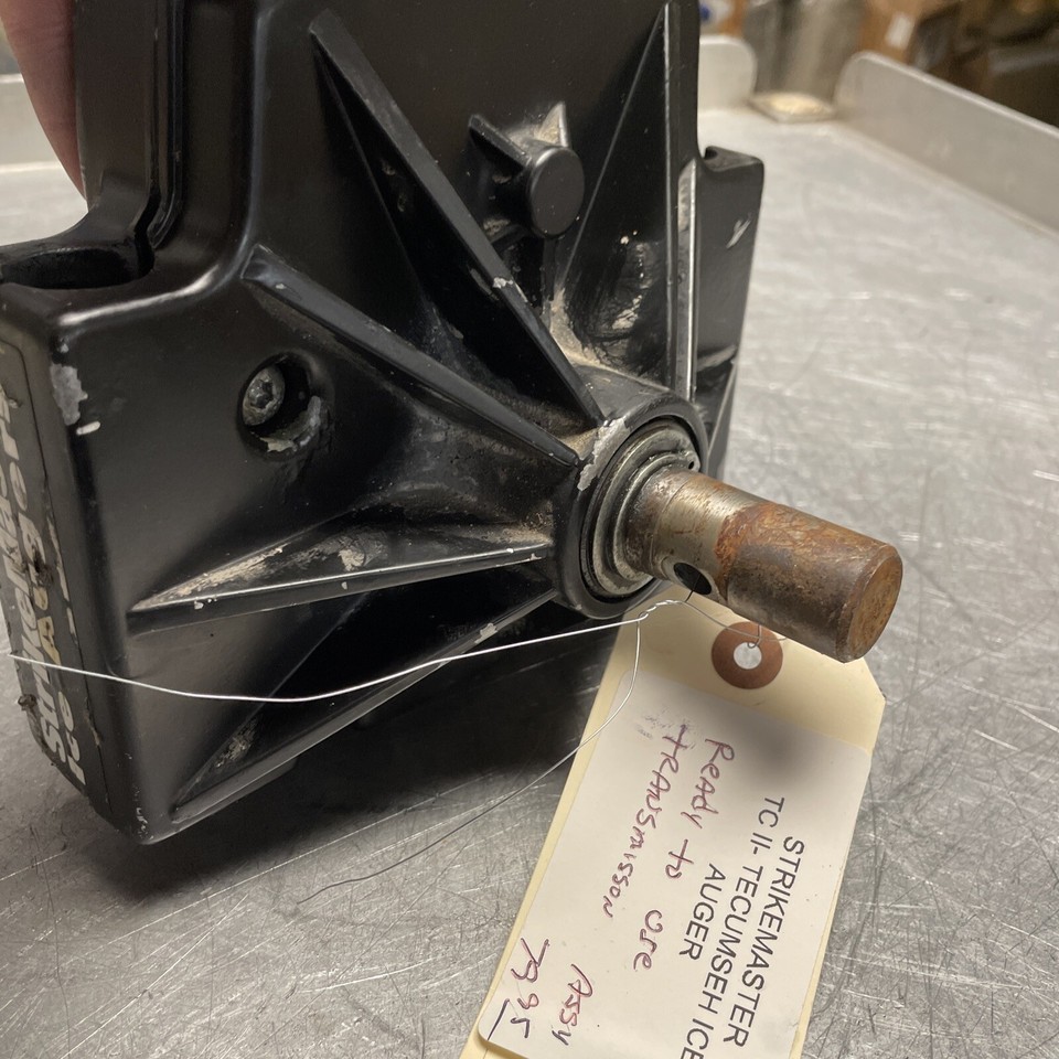 OEM GOOD USED TECUMSEH STRIKEMASTER TC II ICE AUGER READY TO USE ...