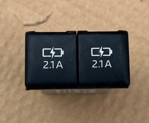 2016 - 2023 TOYOTA TACOMA CENTER CONSOLE DUAL USB PORT CHARGER OEM ...