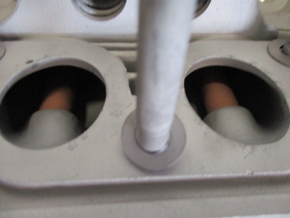 Porsche 356 Cylinder Heads Valves Springs PAIR OF ORIGINAL | OE ...