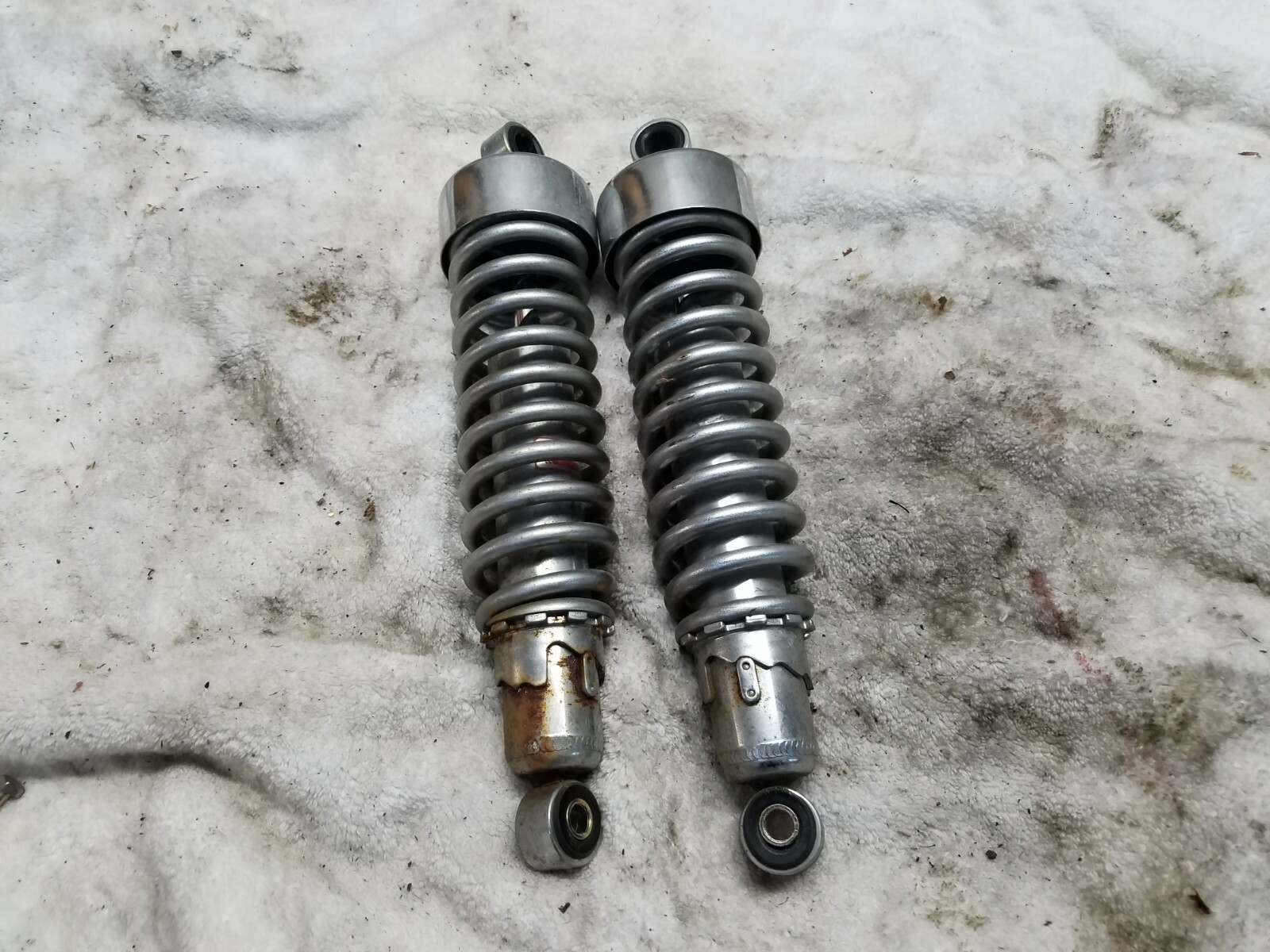 1996 Honda Magna VF 750 VF750 Rear Shocks | eBay