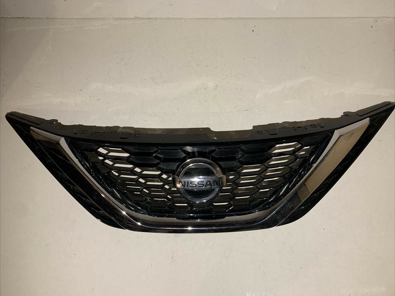 2016 2017 2018 NISSAN SENTRA FRONT BUMPER UPPER GRILLE OEM 62310-3YU0A ...