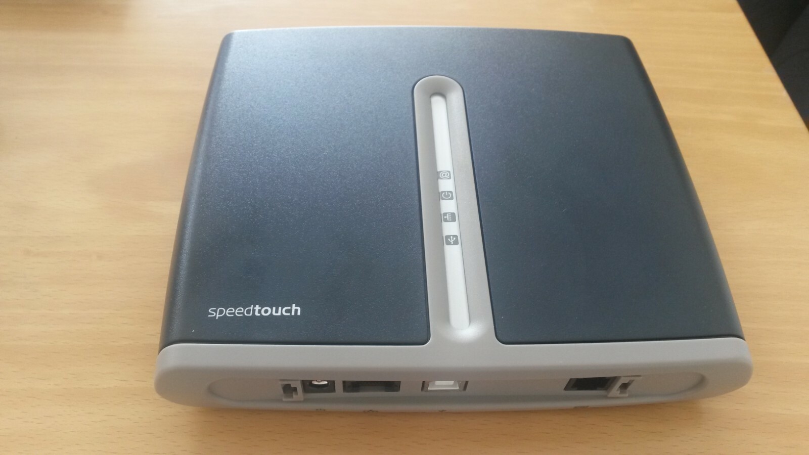 Thomson Multi-User ADSL Gateway SpeedTouch 500 Series Modem Router ...