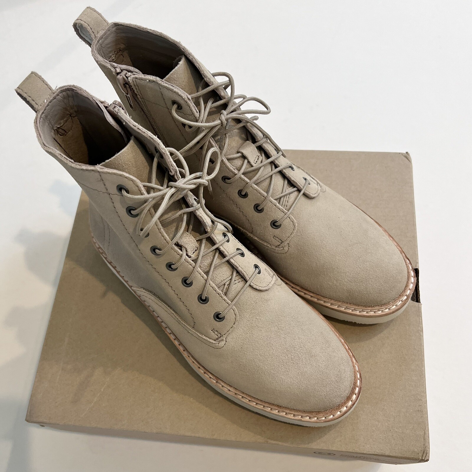 New in box Clarks Women's Trace Pine Ankle Boots in Sand Suede. Size 7 ...