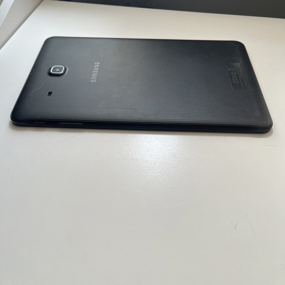 Samsung Galaxy Tab -bundle-Tablet – 8GB/ – Android – Black -Plus ...