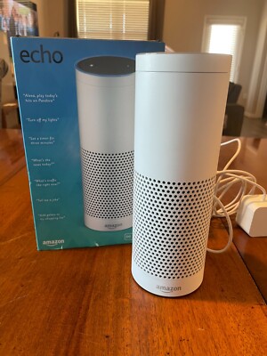 Amazon Echo (1st Generation) Smart Assistant - White USED. Comes with ...