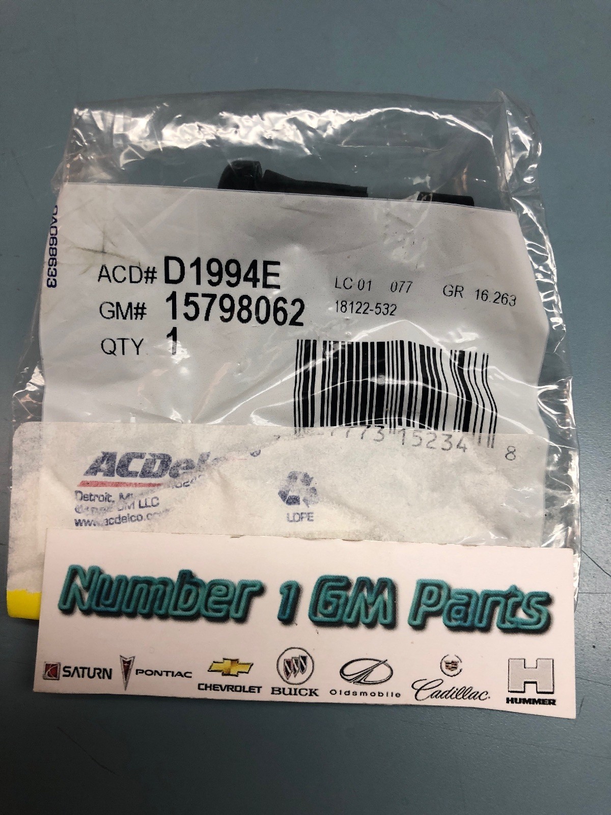 New Genuine GM 15798062 Lift Gate / Tailgate Window Release Switch ...