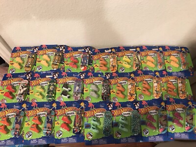 Hot Wheels Finger Tony Hawk Skateboard 22 Skateboards NEW UNOPENED ...