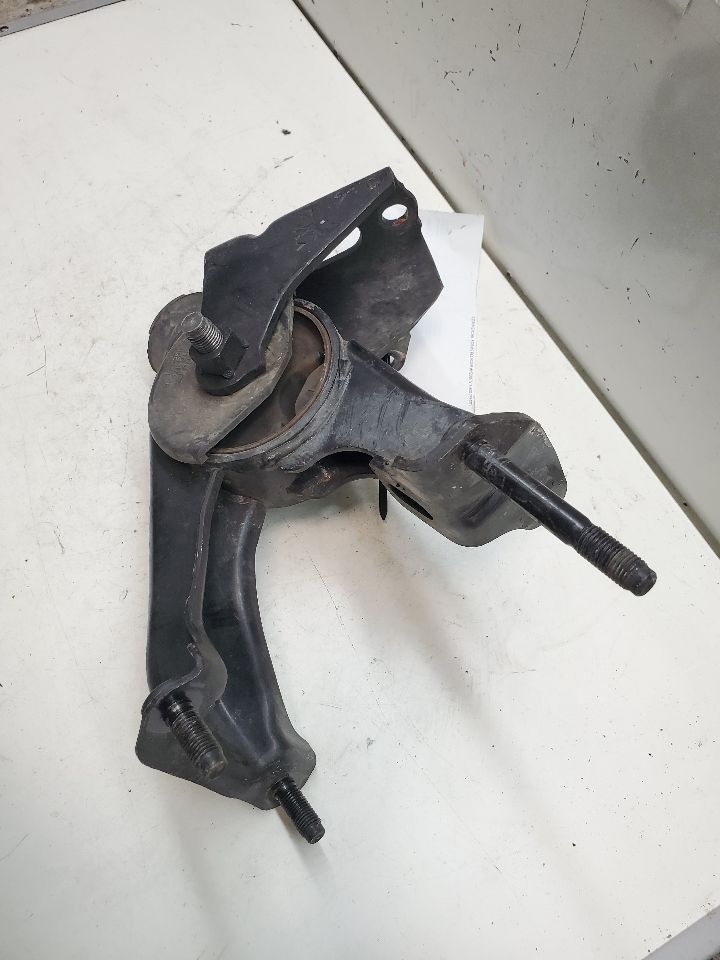 Genuine Toyota 123710T040 Corolla Matrix Insulator Eng. Mount Rear ...