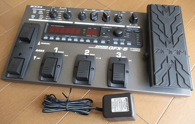 ZOOM GFX-5 Guitar multi-effects pedal Processor | eBay