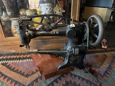 Sewing Machines - Singer 29-4