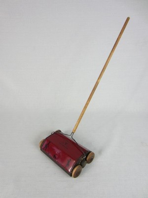 *Antique 1930's Child's TOY CARPET SWEEPER Gotham's Little Handi Aid | eBay