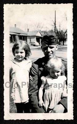 WW2 ERA SOLDIER/DAD w/KIDS BABY 1944 OLD/VINTAGE PHOTO- I638 | eBay
