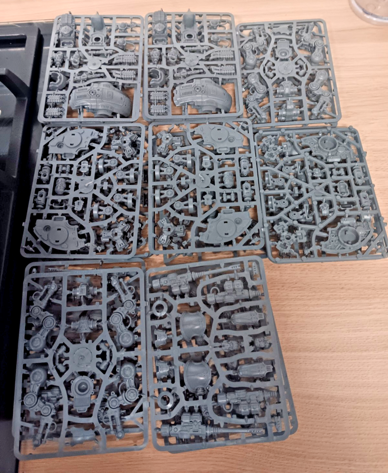 Warhammer 40k Imperial Knights Chainbreaker Lance – On Sprue ...