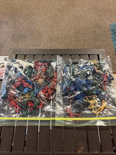 Vintage Louis Marx Plastic Figures Huge Lot Mixed Cowboy/Indian Scuba ...