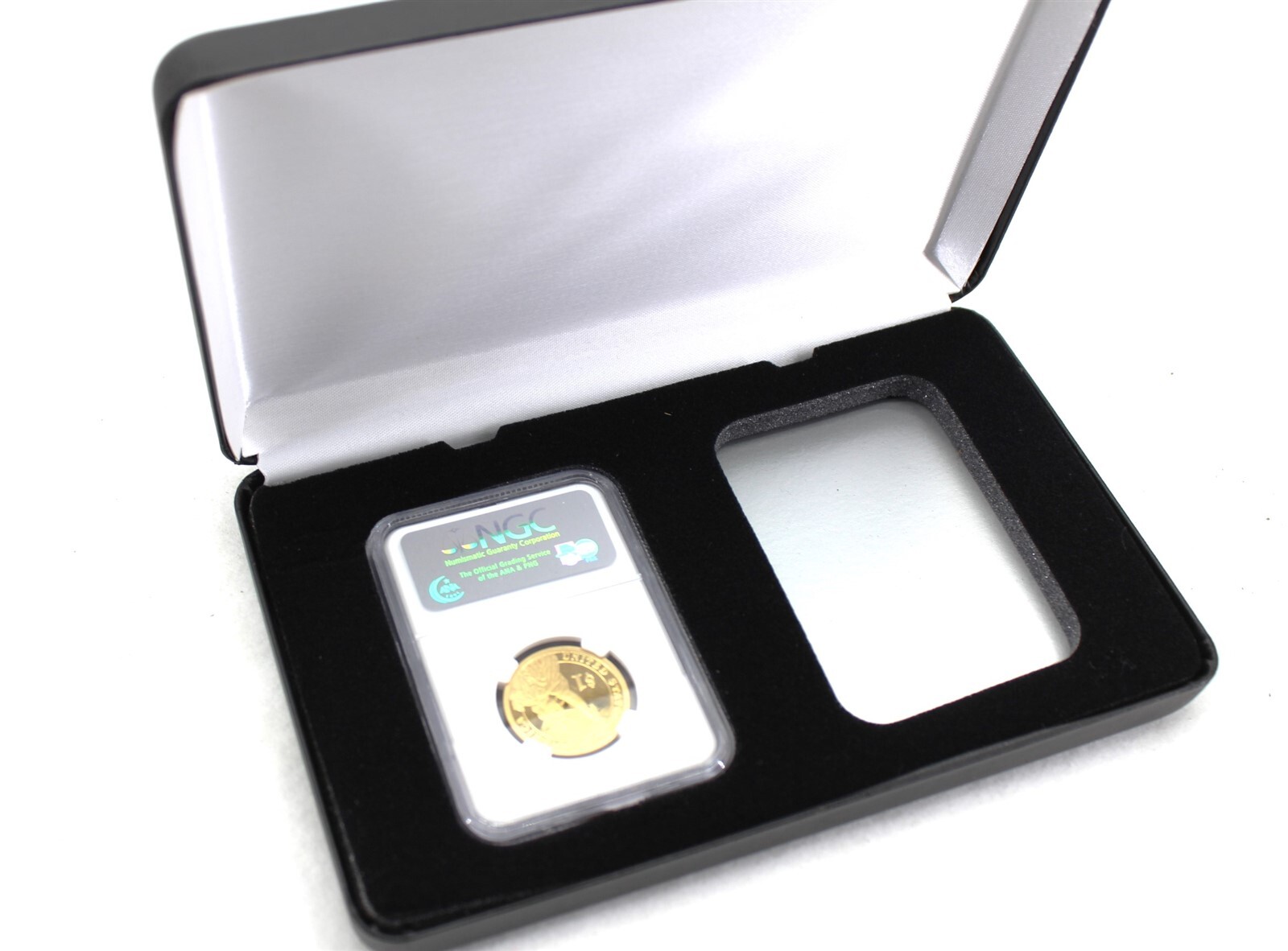 BLACK LEATHERETTE DISPLAY BOX FOR 2 NGC GRADED CERTIFIED COIN SLAB ...