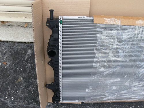 LAND ROVER RADIATOR EVOQUE DISCOVERY SPORT 2.0L LR075360 | eBay