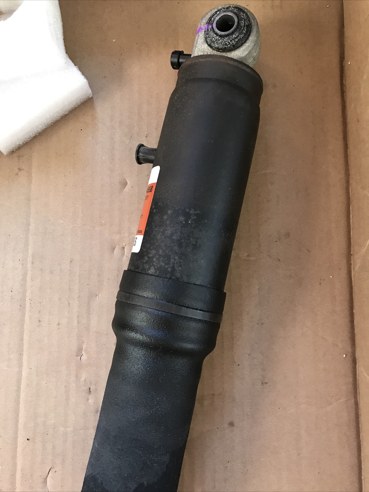 22187156 New OEM GM Rear Air Shock | eBay