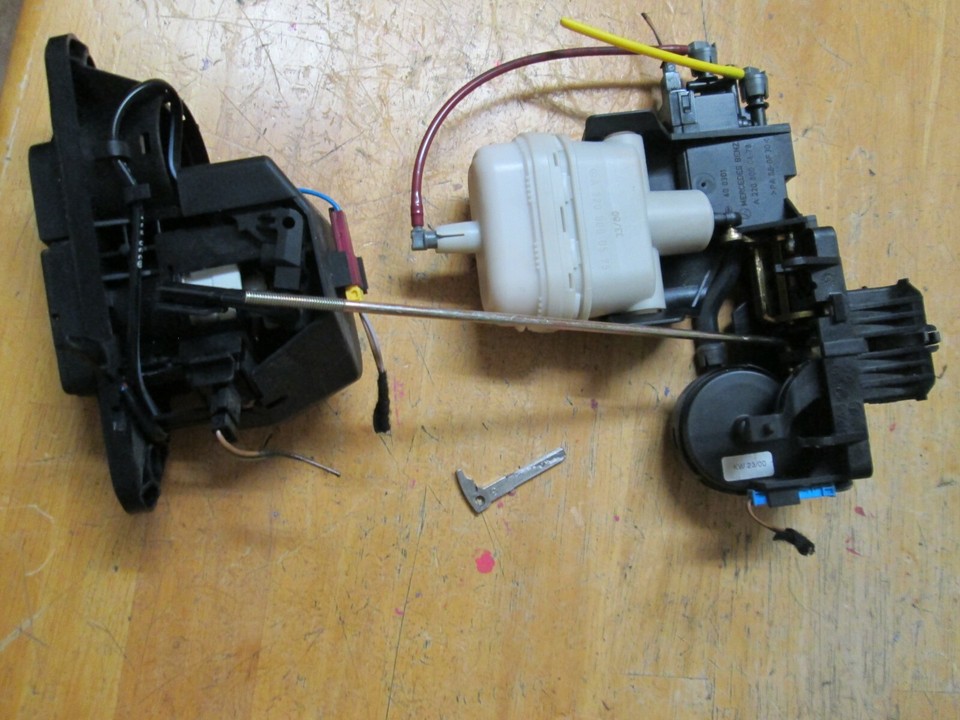 00-02 Mercedes Benz W220 S430 S500 Rear Trunk Lid Lock Latch Actuator W ...