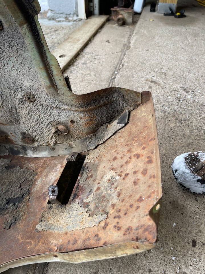 1970 Roadrunner GTX DRIVER LEFT Side Fender NOSE ONLY FOR REPAIR 70 no ...