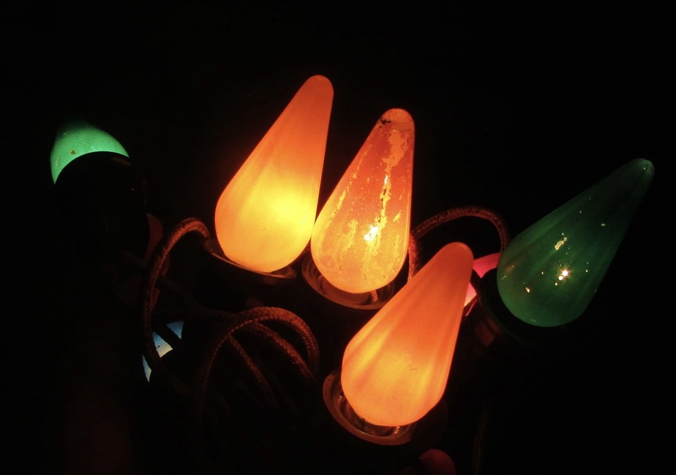 8 VTG C6 GE Xmas Light Bulbs Work Cloth Strand Green Yellow Blue Red ...
