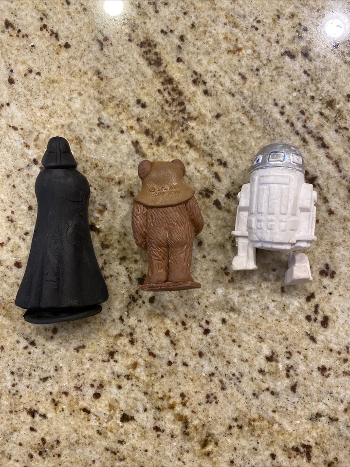 Vintage STAR WARS Darth Vader Black, Wicket Ewok Brown, And R2-D2 White ...