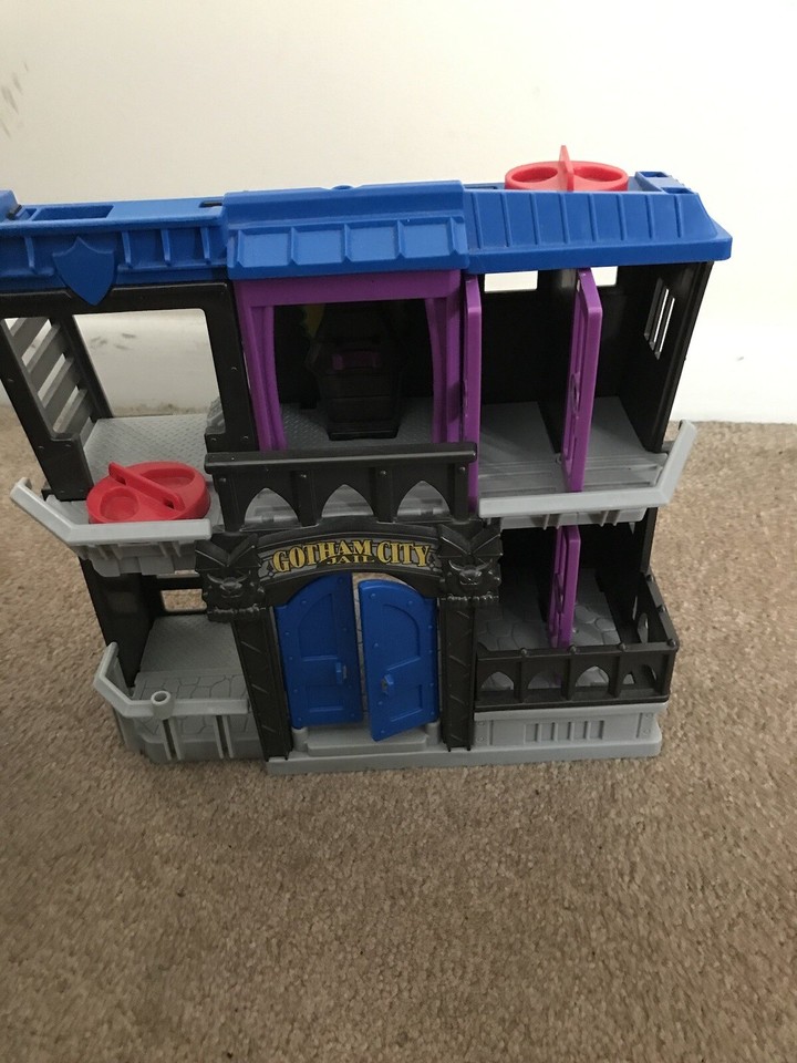 Fisher-Price Imaginext DC Super Friends Batman Gotham City Jail Playset ...