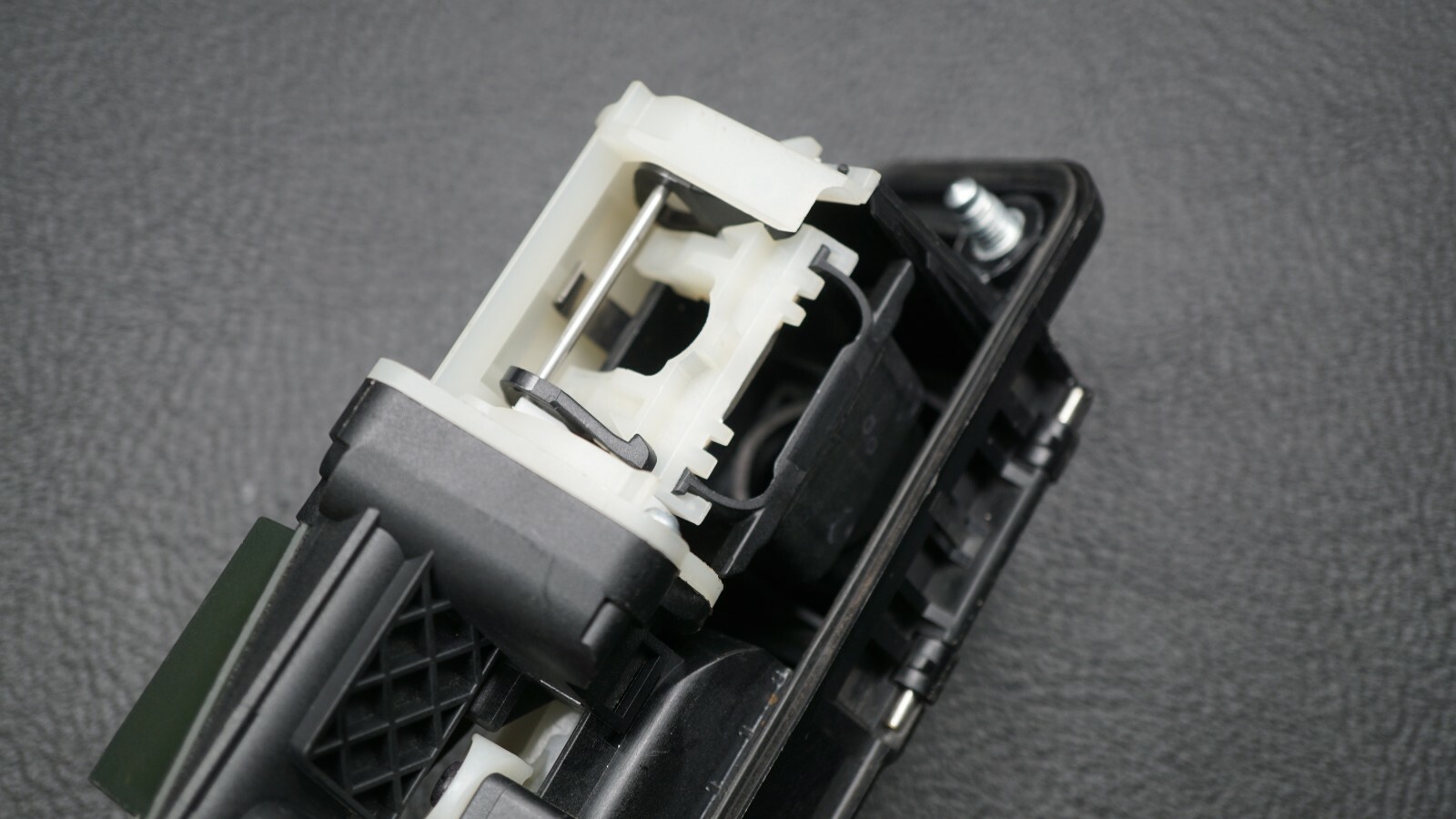 GENUINE MERCEDES BENZ W205 W222 W117 TAILGATE HANDLE A2227500893 ...