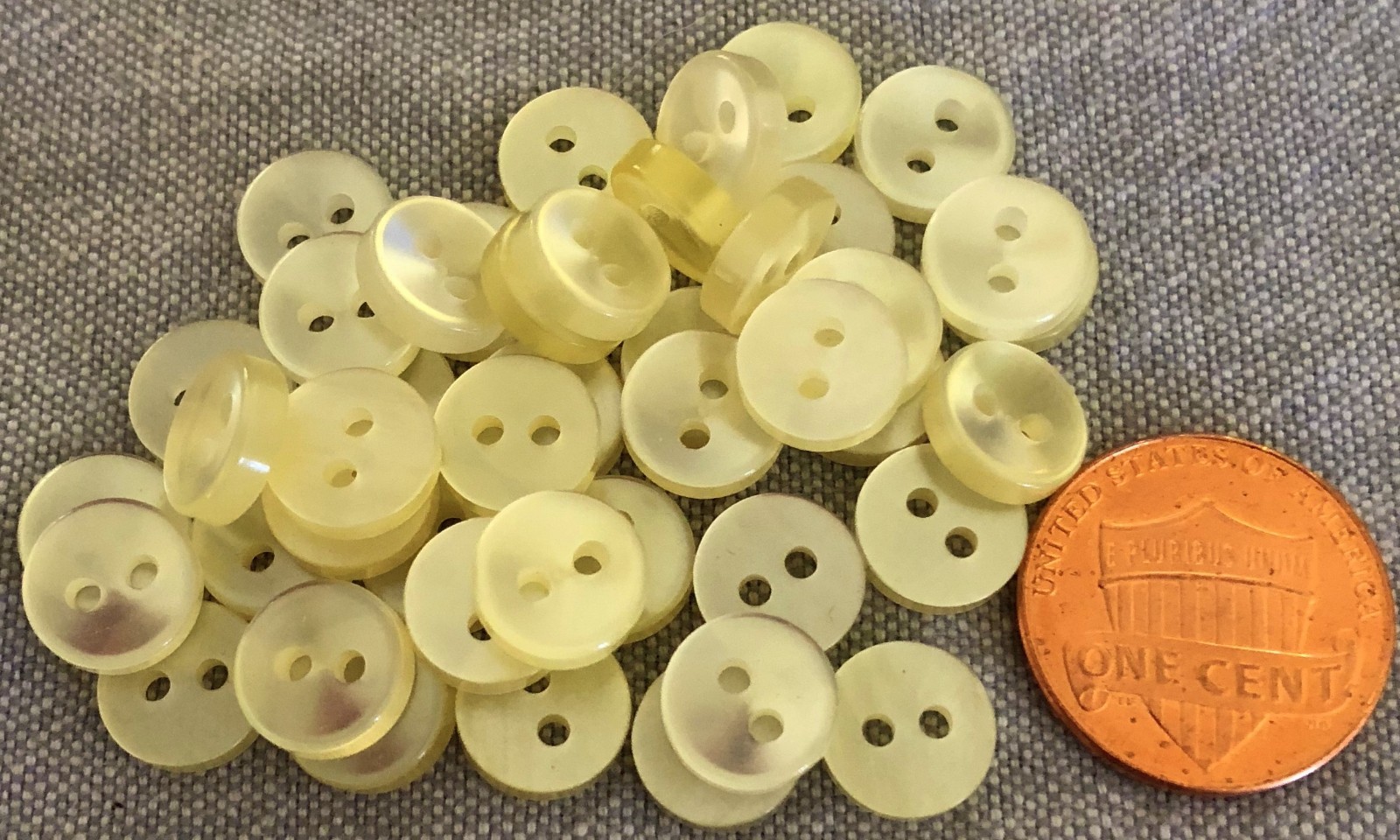 24 Tiny Pearlized Dusty Cream Plastic Sew-through Buttons Almost 3/8 ...