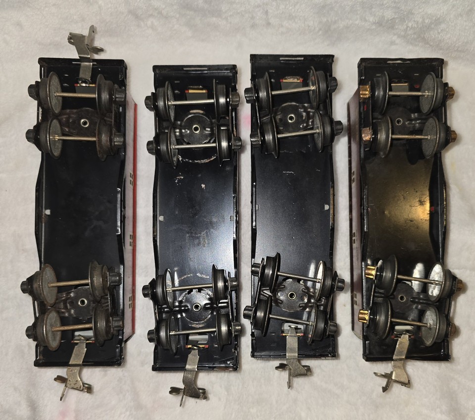 Lot of 4: Vintage Lionel R.R. Lines Train Metal Cars. #1682 Caboose. O ...