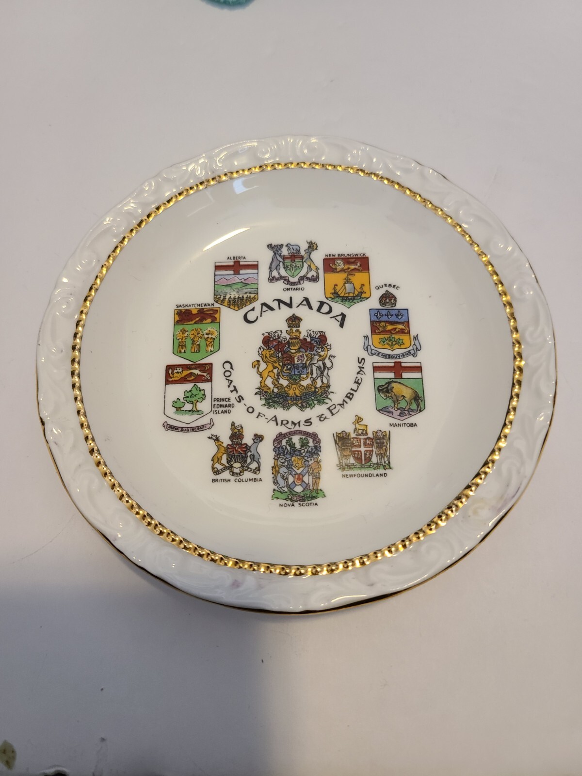CANADA COATS-OF-ARMS/EMBLEMS VINTAGE TRINKET DISH QUEEN FINE BONE CHINA ...