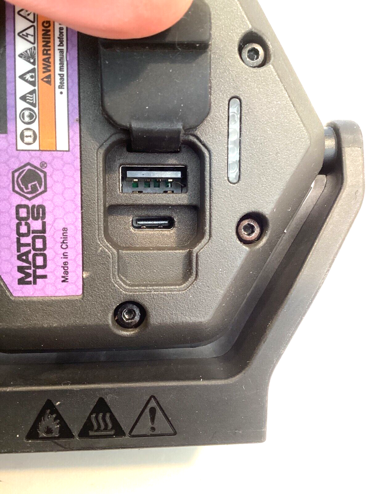 Matco Tools MWLMFLP2 1000 Lumen RARE PURPLE Cordless Snap Pivot Flood ...