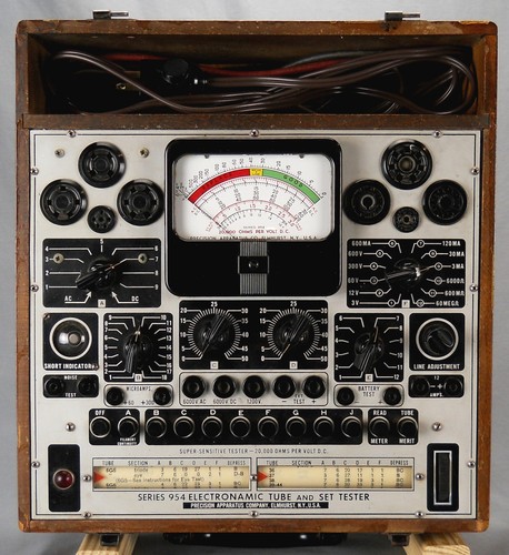 Vintage 1940s Precision Series 954 Electronamic Tube and Set Tester ...