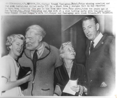 ERNEST HEMINGWAY DEATH PRESS PHOTO (PUBLISHED 1961) | eBay