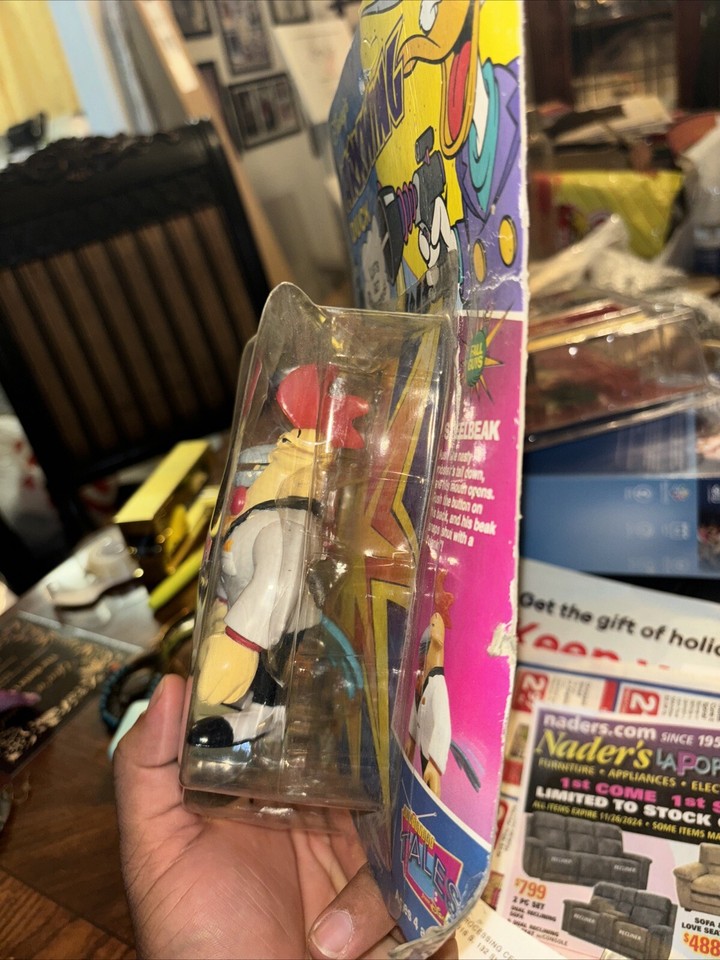 1991 Playmates Disney Darkwing Duck STEELBEAK Unpunched Factory Sealed ...