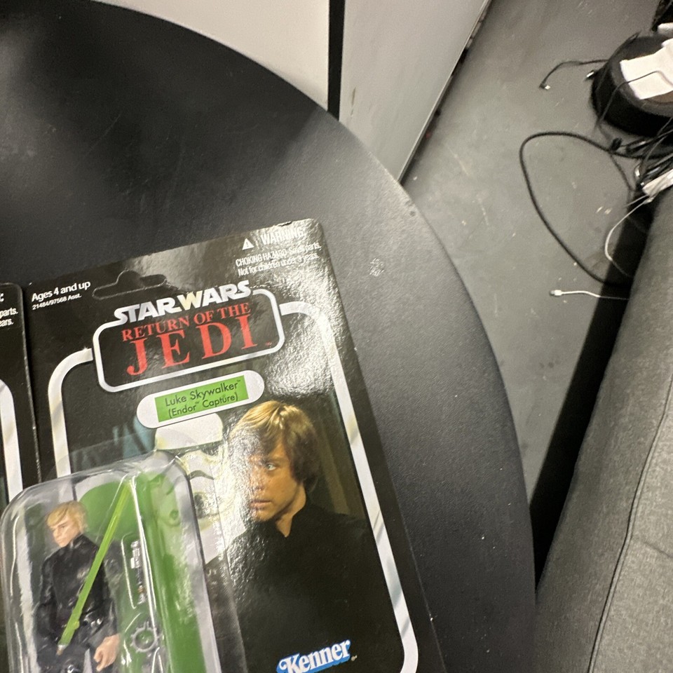 2010 Luke Skywalker Endor Capture VC23 Star Wars Vintage Collection ...
