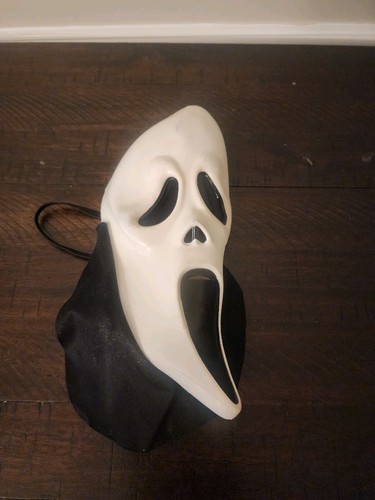 Vtg Scream Ghostface Mask Squinty Eyes Easter Unlimited Inc - NON-GLOW ...