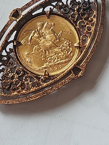 Gold Full Sovereign. Pendant Mount Scroll Design, 9ct. 12 Diamonds ...